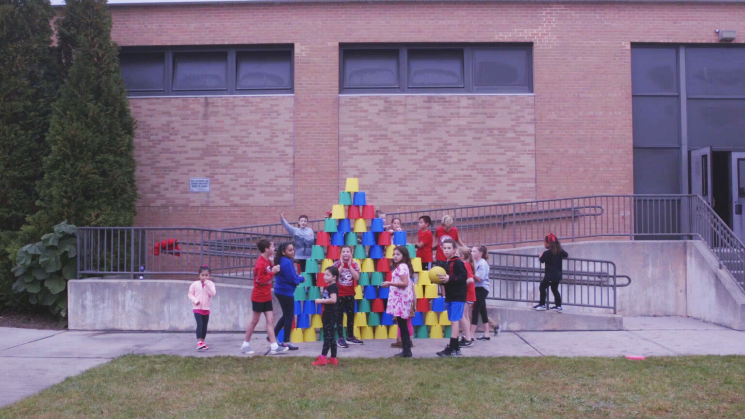 Play Club Encourages Free, Unstructured Play for Students